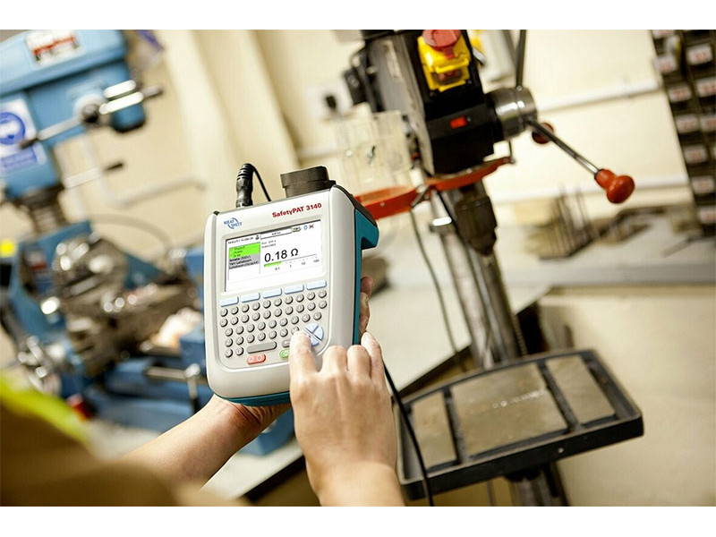 Nieaf-Smitt SafetyPAT 3140 gereedschaptester kopen | AIC Visser